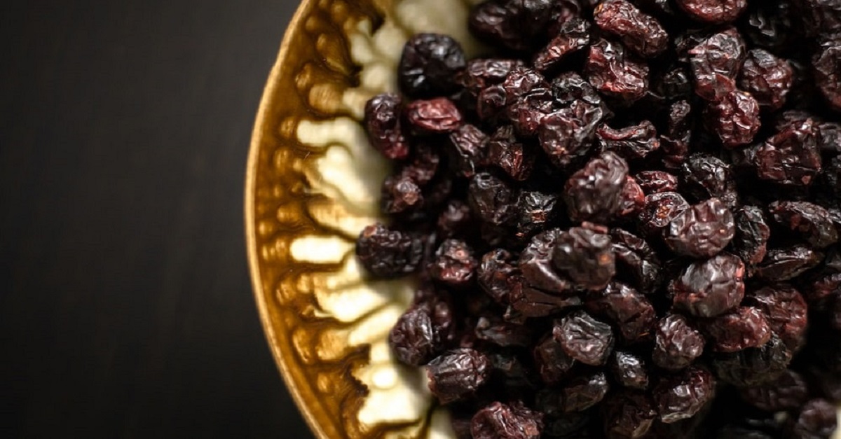 Raisin classification using machine learning